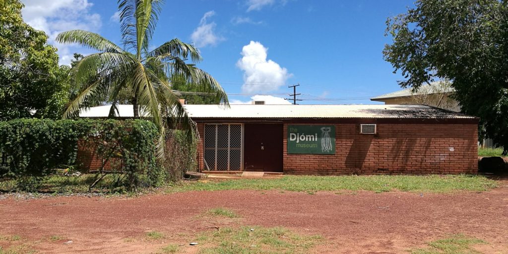 Home - Maningrida Arts & Culture